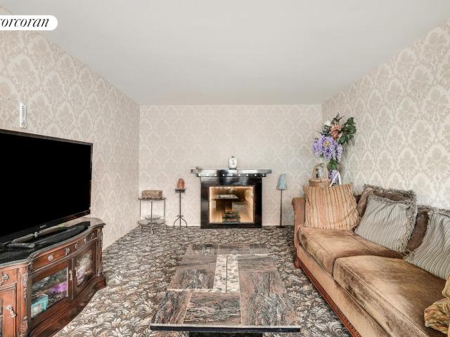 2475 W 16TH Street 6J