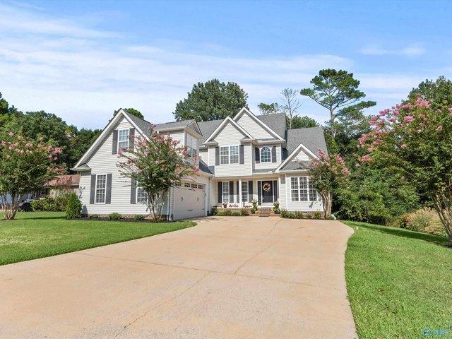 24766 Dogwood Dr, Elkmont, AL 35620