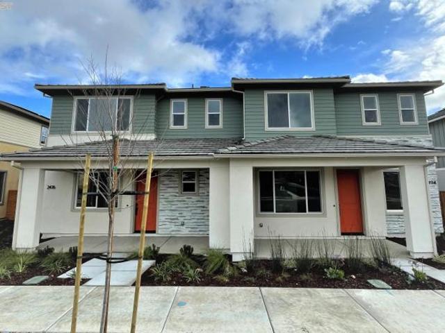 2476 Cinnabar Dr #18, Fairfield, CA 94533