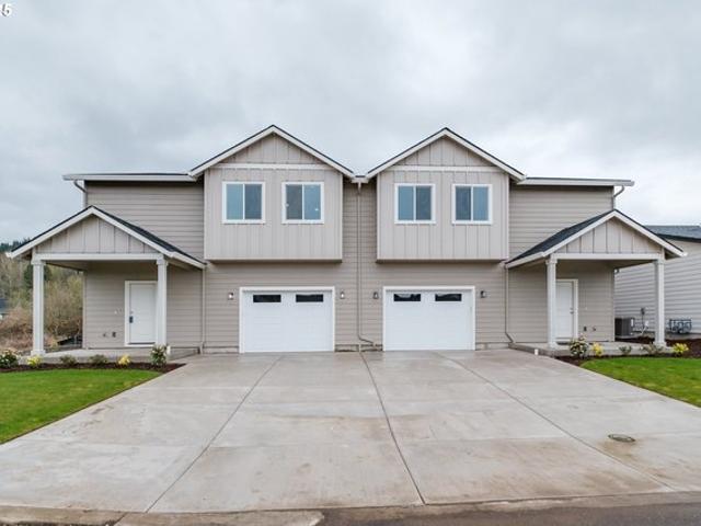 2476 Roll Tide Ct, Lebanon, OR 97355
