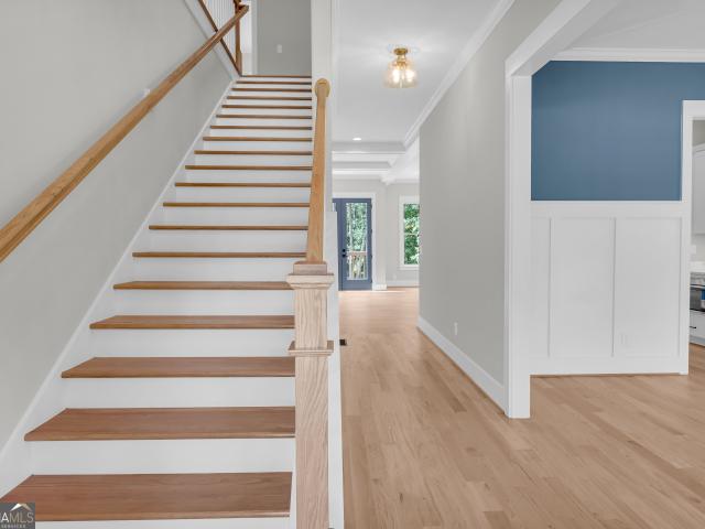 2476 St Martin Way