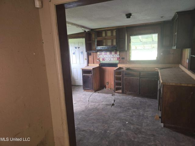 24776 N Highway 61