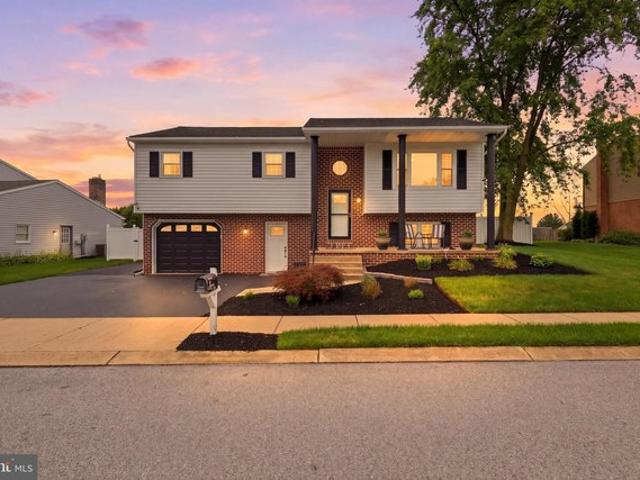 2477 N Gabrielle Ct, York, PA 17408