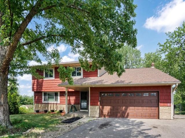 2477 Brenner Ave E, Maplewood, MN 55109