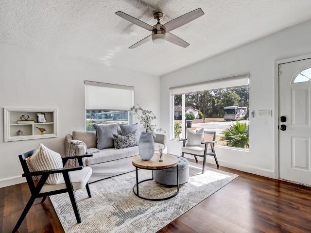2477 Community Road, Jacksonville, US, FL
