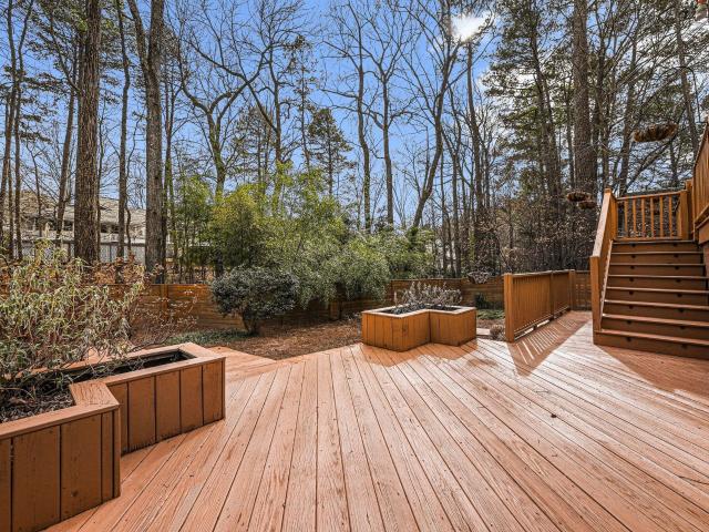 2477 Foxwood Dr, Chapel Hill, NC 27514 | MLS #10145