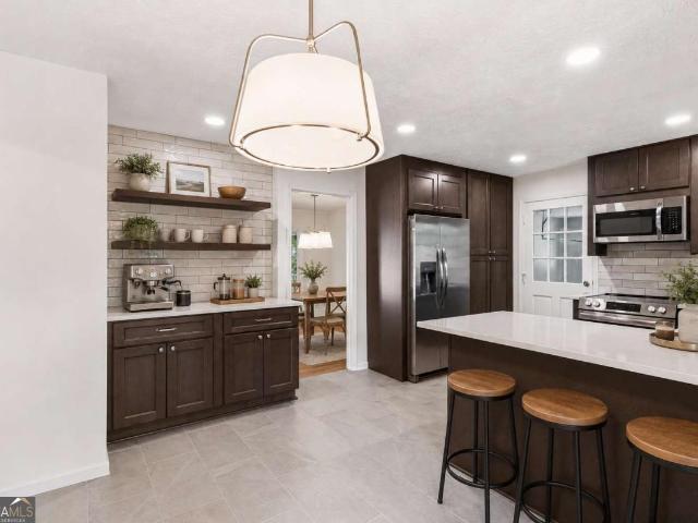 2477 Laurel Ridge Place SW