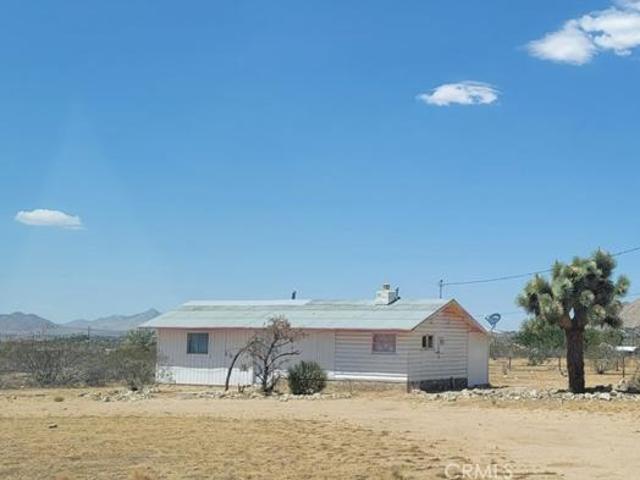 24788 Via Vista, Apple Valley, CA 92307