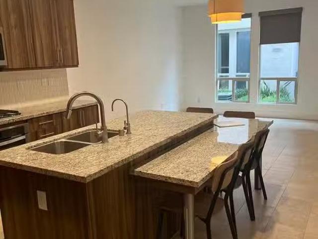2478 Aperture Cir Townhomes in San Diego, CA