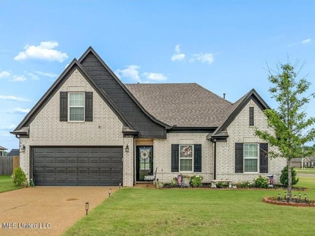 2478 Johnny Ray Dr, Southaven, MS 38672