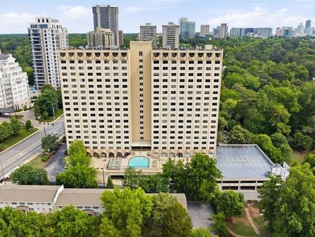 2479 Peachtree Rd NE Apt 303, Atlanta, GA 30305