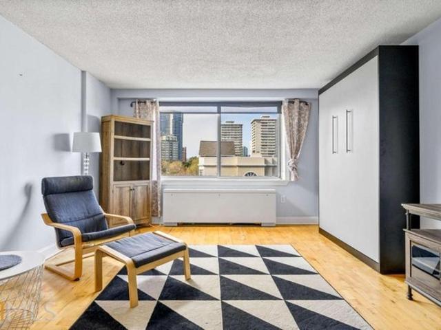 2479 Peachtree Rd NE Apt 912, Atlanta, GA 30305