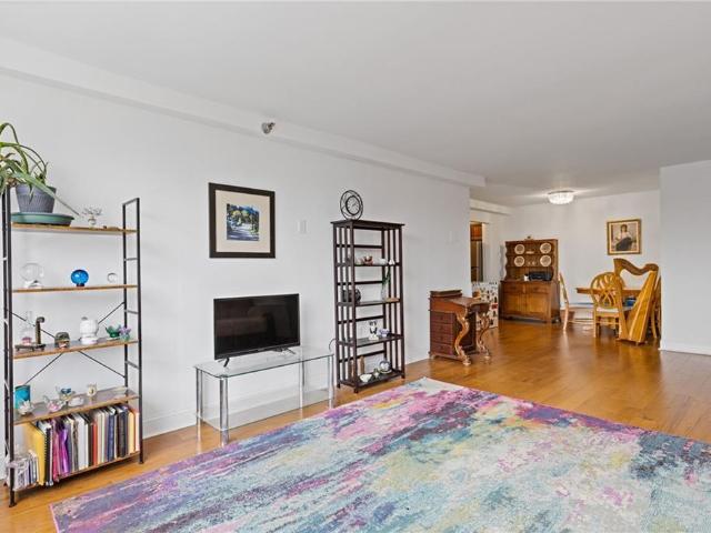 2479 Peachtree Road NE 402