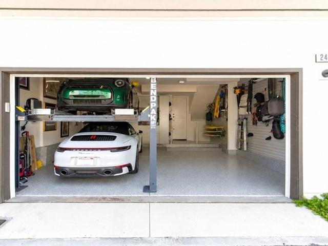 2470 Calendula Ln, Carlsbad, CA 92008