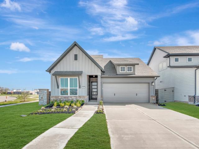 2470 Guava Hills Lane