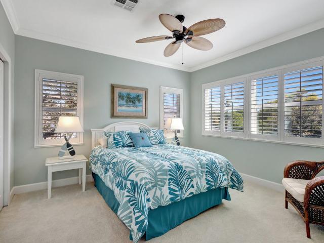 2470 Harbour Cove Dr, Hutchinson Island, FL 34949 | MLS #R11064