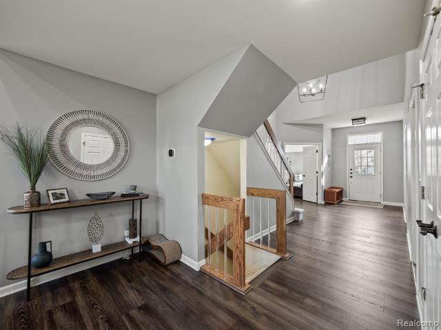 2470 Inglehill Pointe