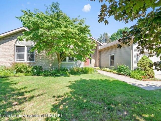 2470 Walenjus Ct, Holt, MI 48842