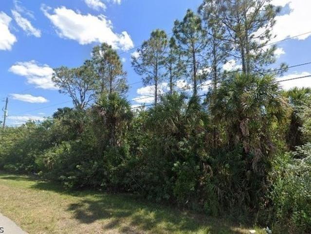24th Ave NE, Naples, FL 34120