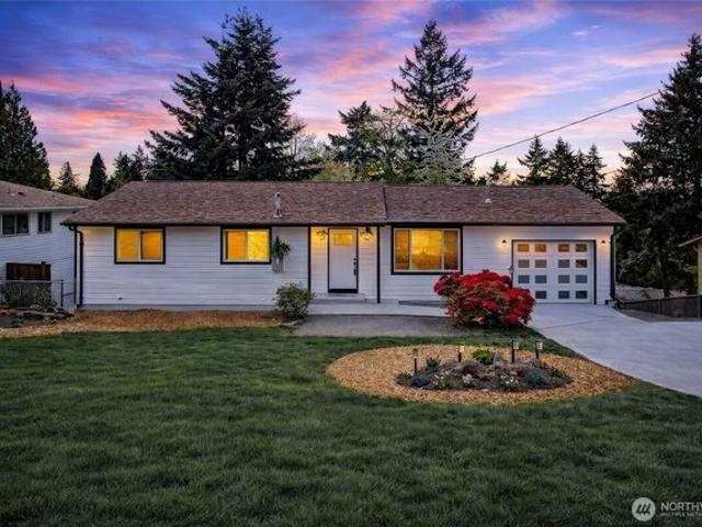 24717 S 35th Ave, Kent, WA 98032
