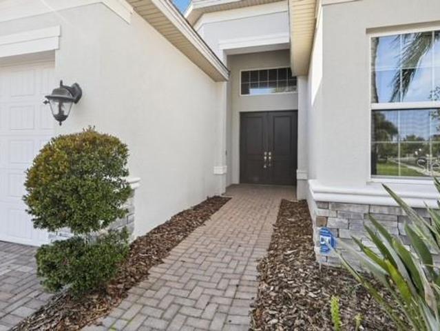 2471 Coco Palm Cir, Wesley Chapel, FL 33543 | MLS #TB8425 | Compass