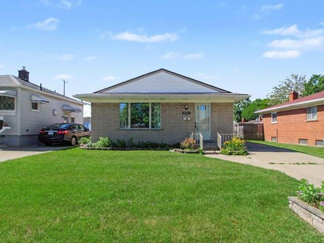 24725 Hass St, Dearborn Heights, MI 48127