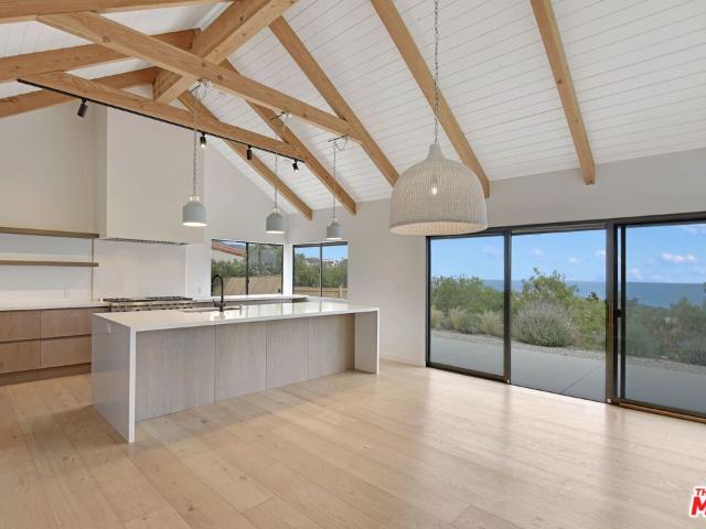 24728 Vantage Point Ter, Malibu, CA