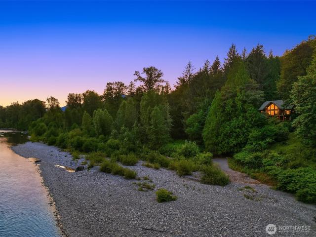 24732 N Brooks Creek Road