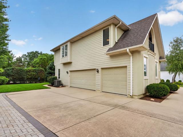 24735 Illini Drive