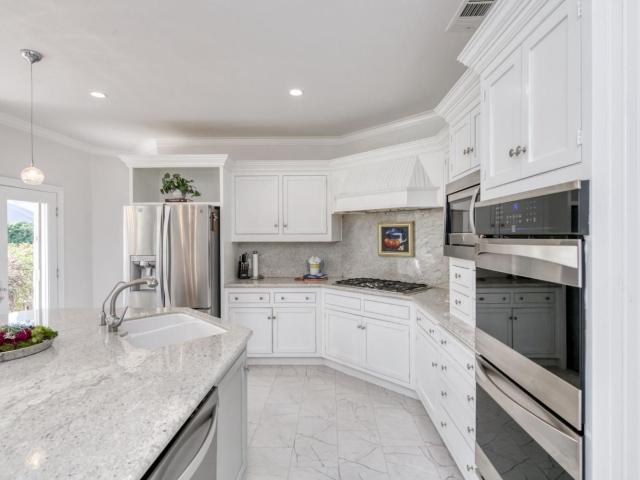 2473 W Beechwood Avenue, Fresno, US, CA