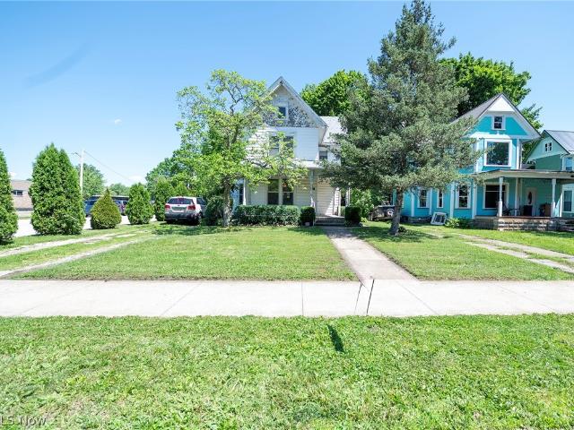 247 & 1/2 Ray Avenue NW