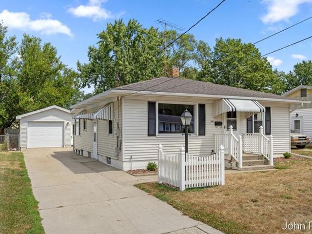 247 43rd St SW, Grand Rapids, MI 49548