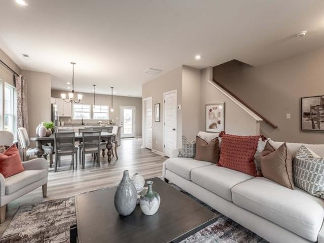 247 Greenpark Rd, Sandston, VA 23150