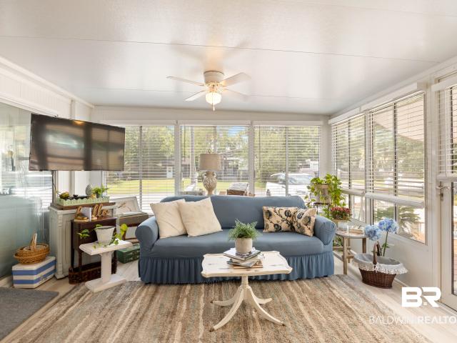 247 Defuniak Cir