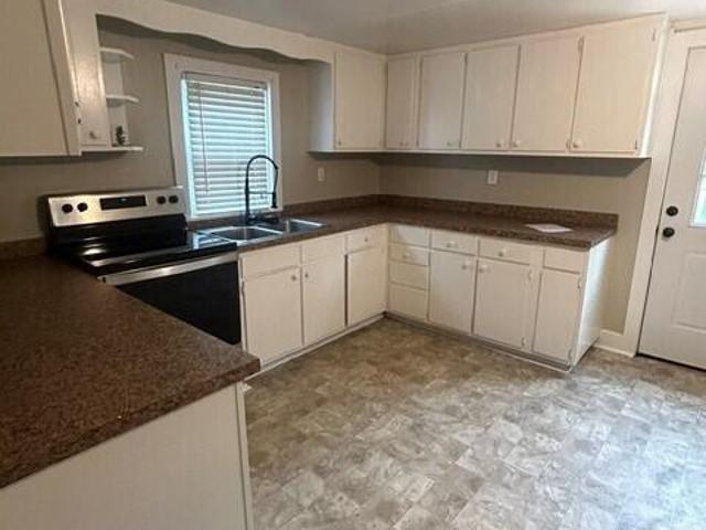 247 Elm St