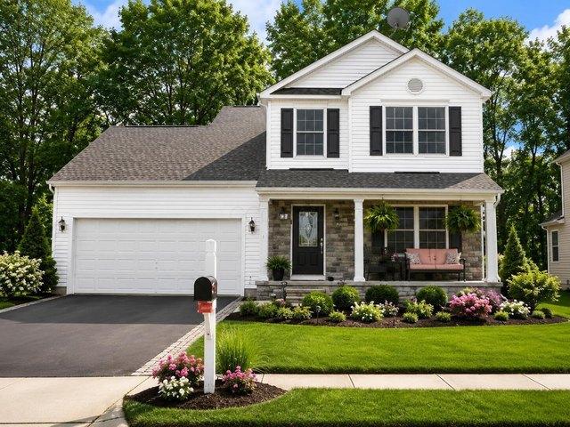 247 Kastlekove Dr, Lewis Center, OH 43035