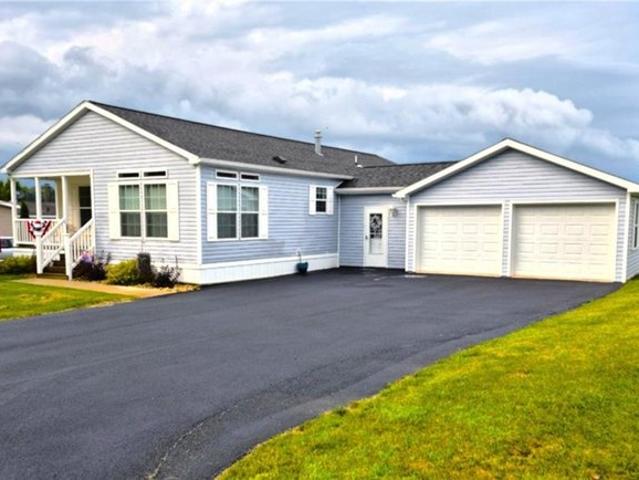 247 Indigo Ln, Somerset, PA 15501
