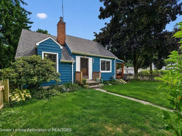 247 Oxford Rd, East Lansing, MI 48823