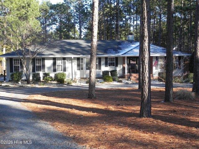 247 Longleaf Dr, West End, NC 27376
