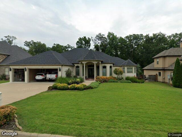247 Lake Valley Dr, Maumelle, AR 72113
