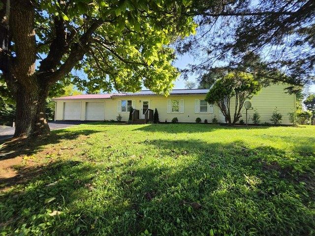 247 Mockingbird Ln, Galax, VA 24333