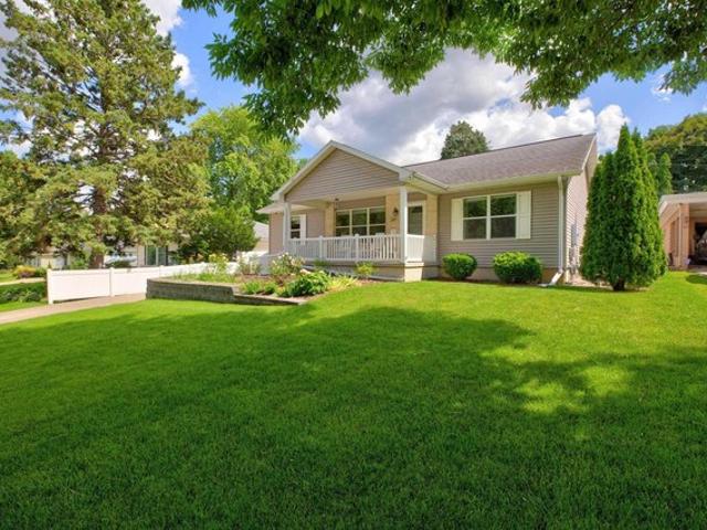 247 Martin Rd, Waterloo, IA 50701