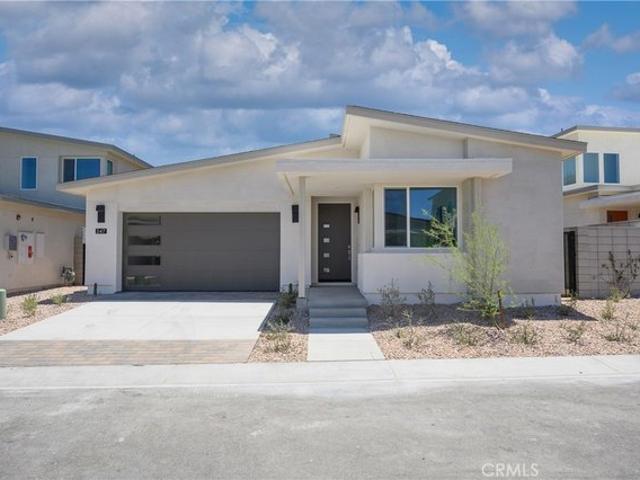 247 Mustang Ln, Palm Springs, CA 92262