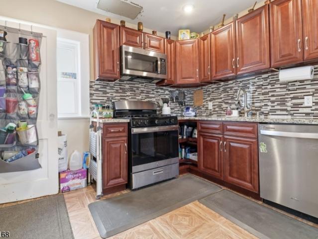 247 Myrtle Ave