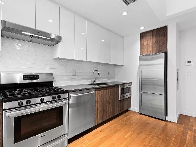 247 N 7TH Street 1_507