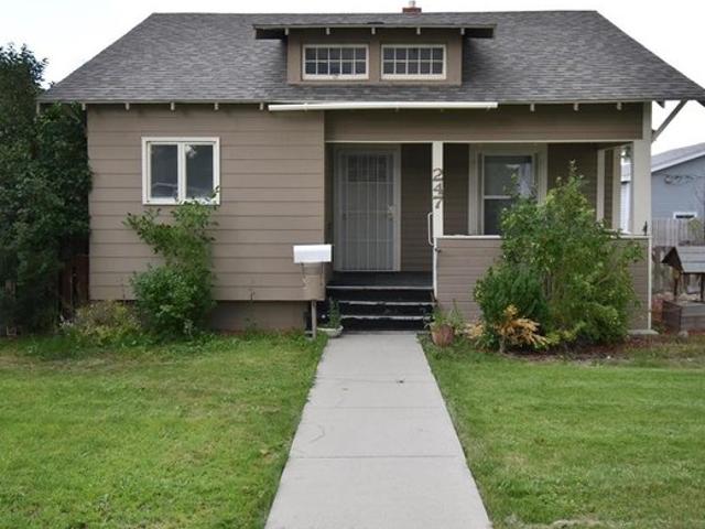 247 N Bernard St, Powell, WY 82435
