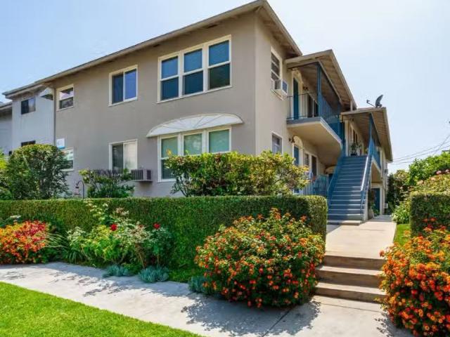 247 N Maple St #B, Burbank, CA 91505