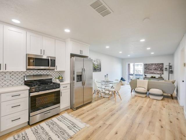 247 S 700 E Apt 39, Salt Lake City, UT 84102