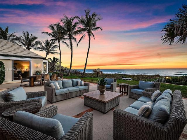 247 S Beach Rd, Jupiter Island, FL 33455 | MLS #A11904 | Compass
