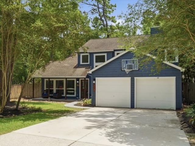 247 Sandpebble Dr, The Woodlands, TX 77381